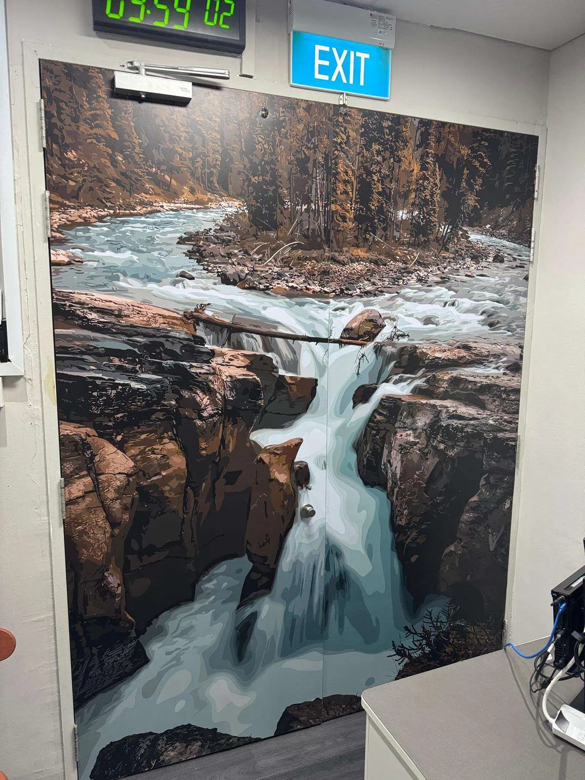 Custom Printed Vinyl Wraps – Doors, Walls, Vending Machines & Robots